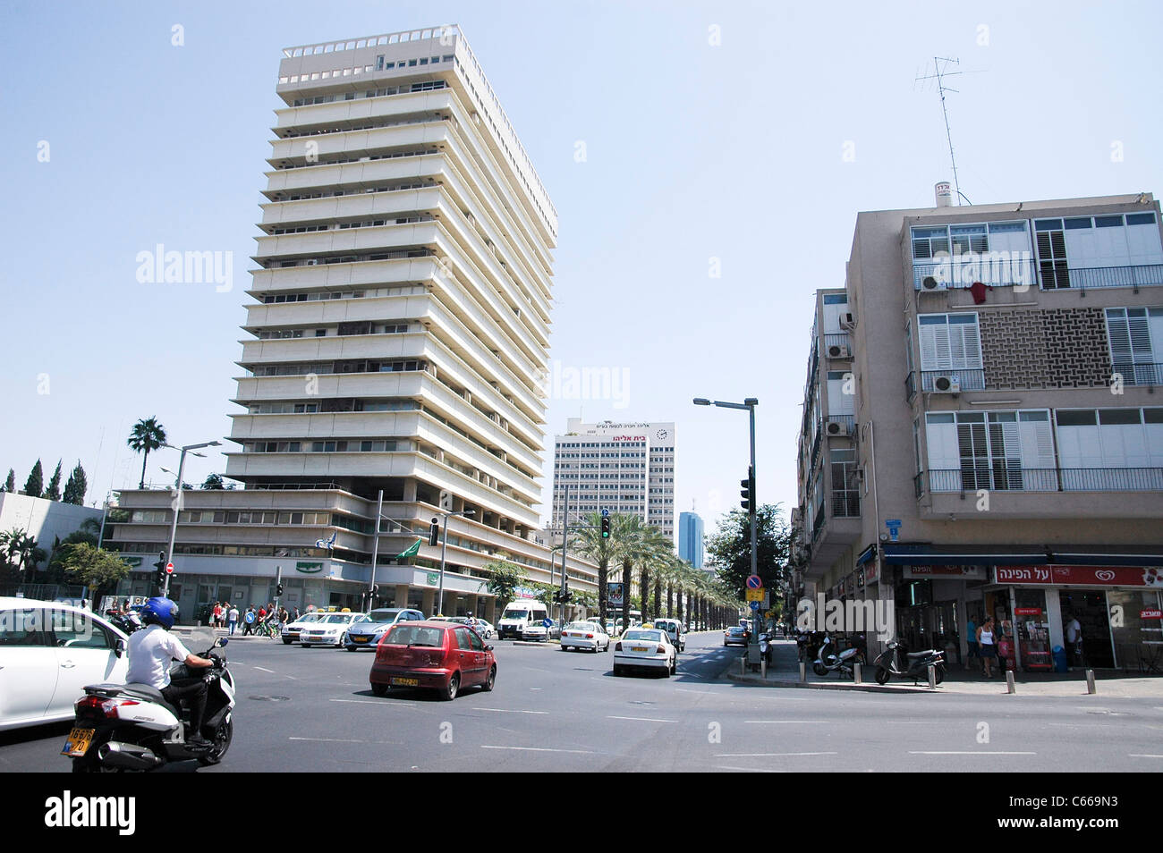 Dizengoff tel aviv hi-res stock photography and images - Alamy
