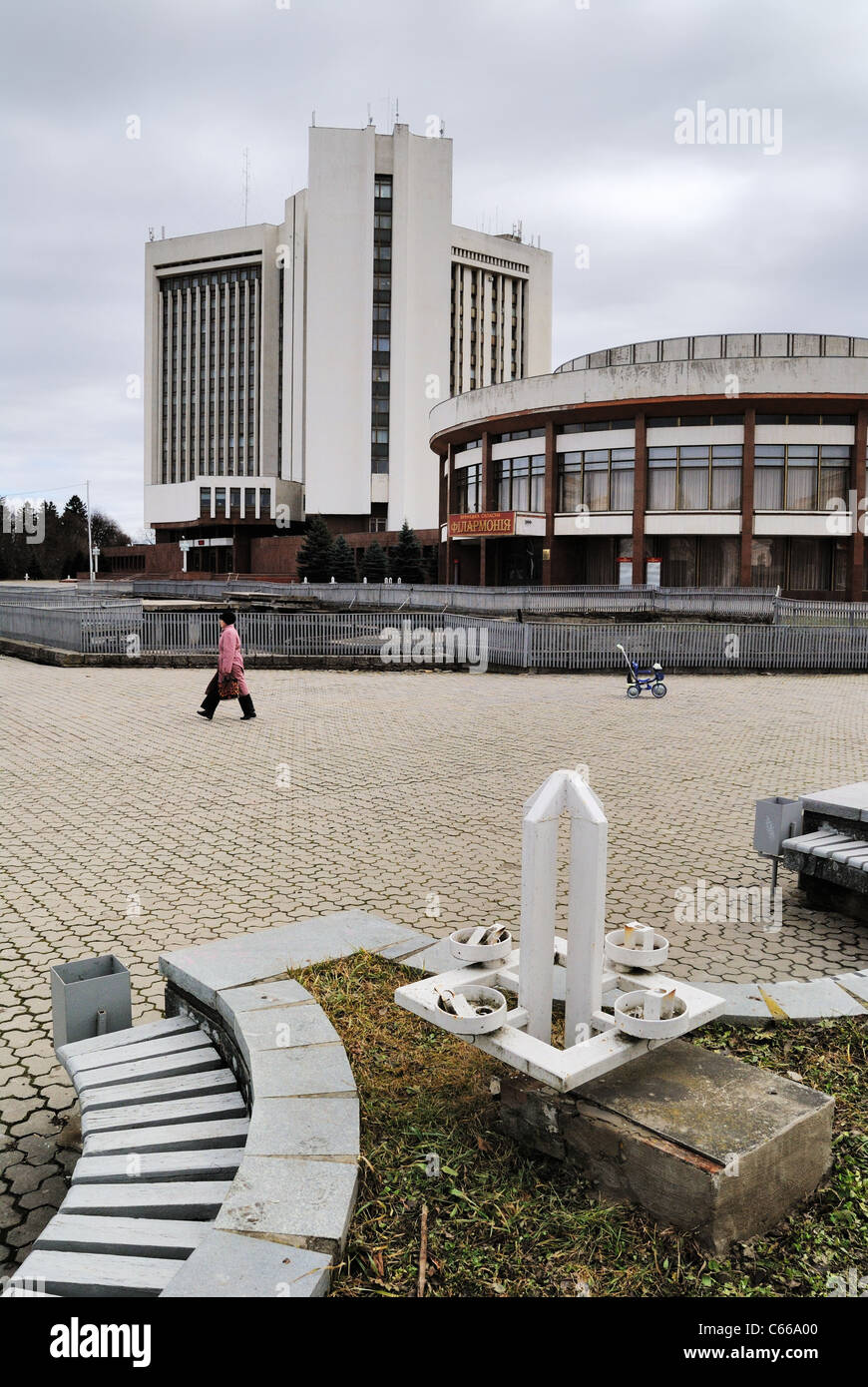 Main public square hi-res stock photography and images - Alamy
