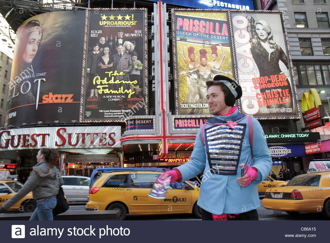 Street Performer In Times Square Stock Photos & Street Performer In ...