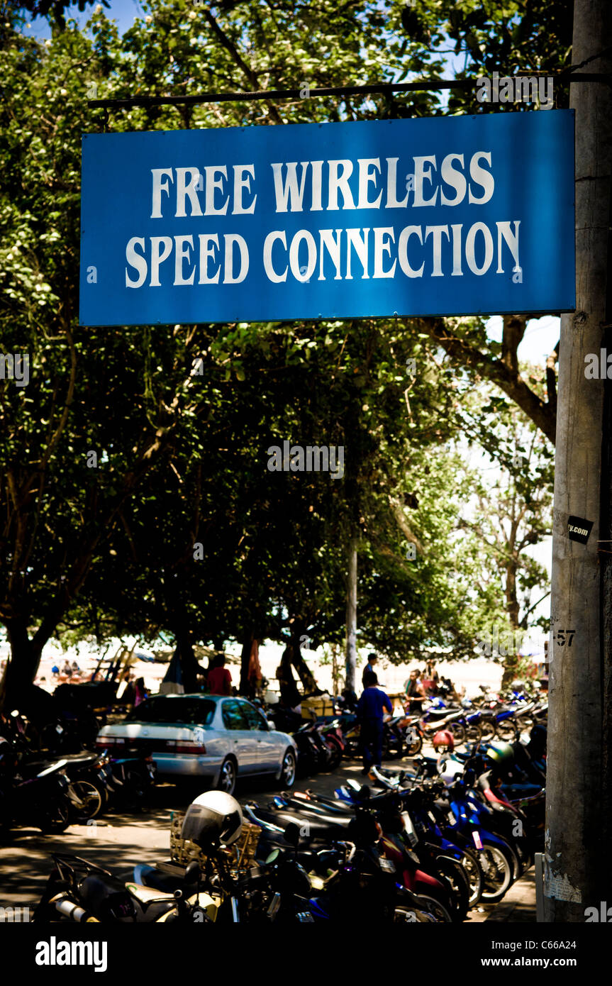 Sign outside internet cafe hi-res stock photography and images - Alamy