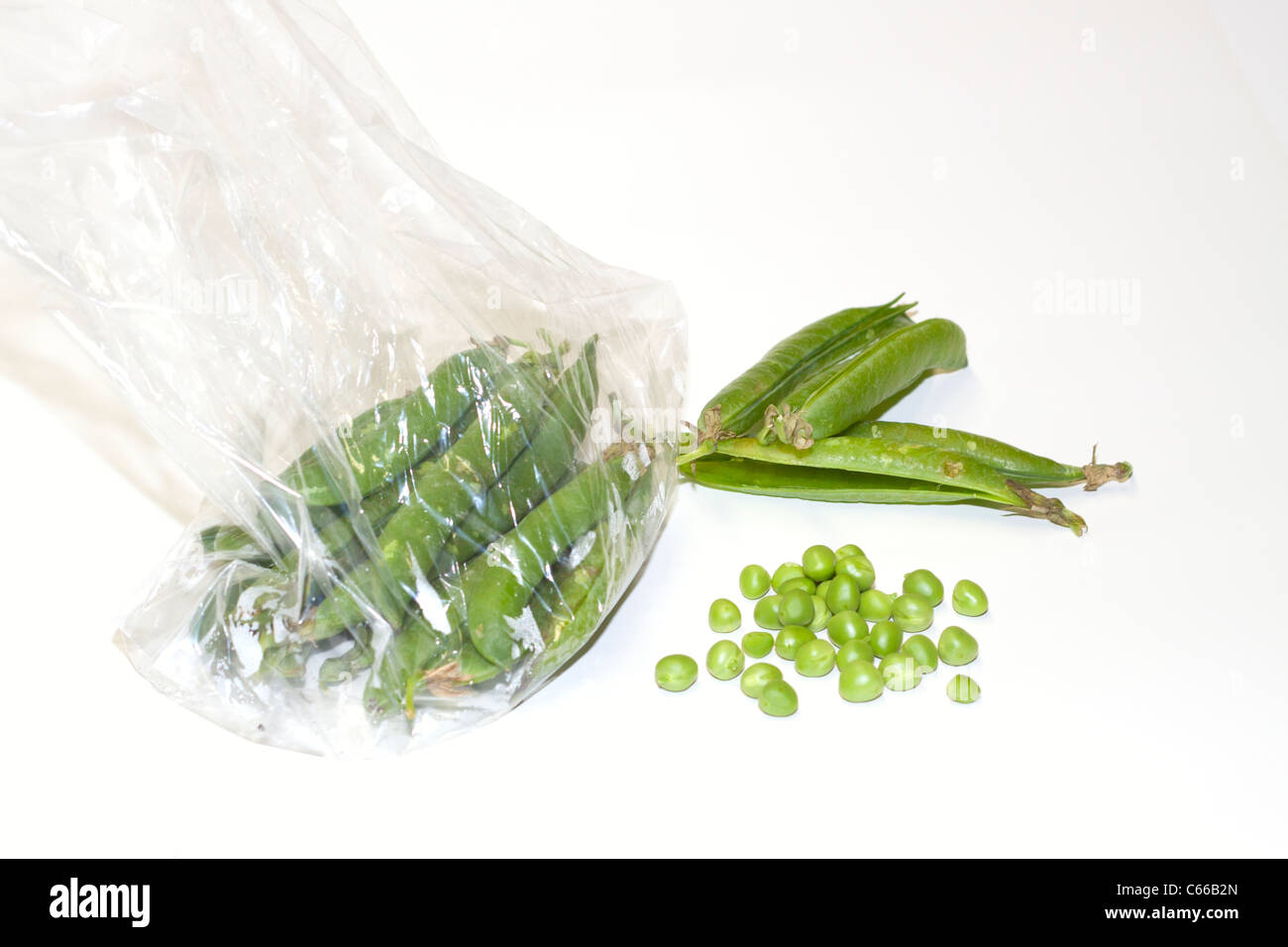 Bag of peas hi-res stock photography and images - Alamy
