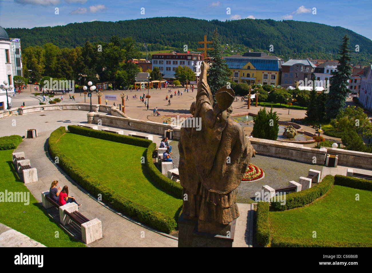 Square namestie hi-res stock photography and images - Alamy