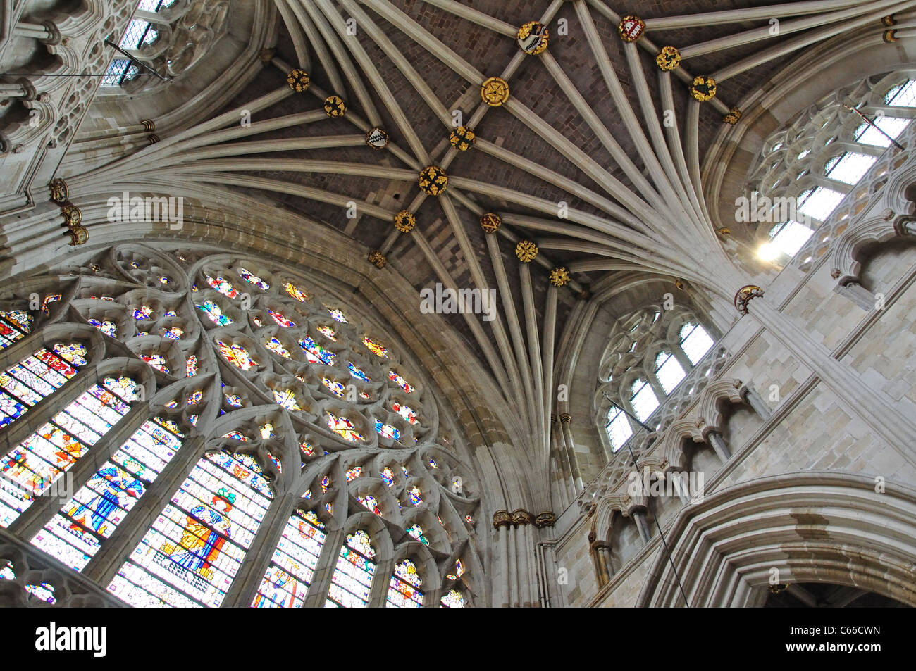 Vaulted ceilings cathedral england hi-res stock photography and images ...
