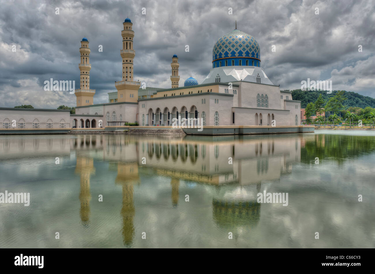 The Kota Kinabalu City Mosque Stock Photo - Alamy