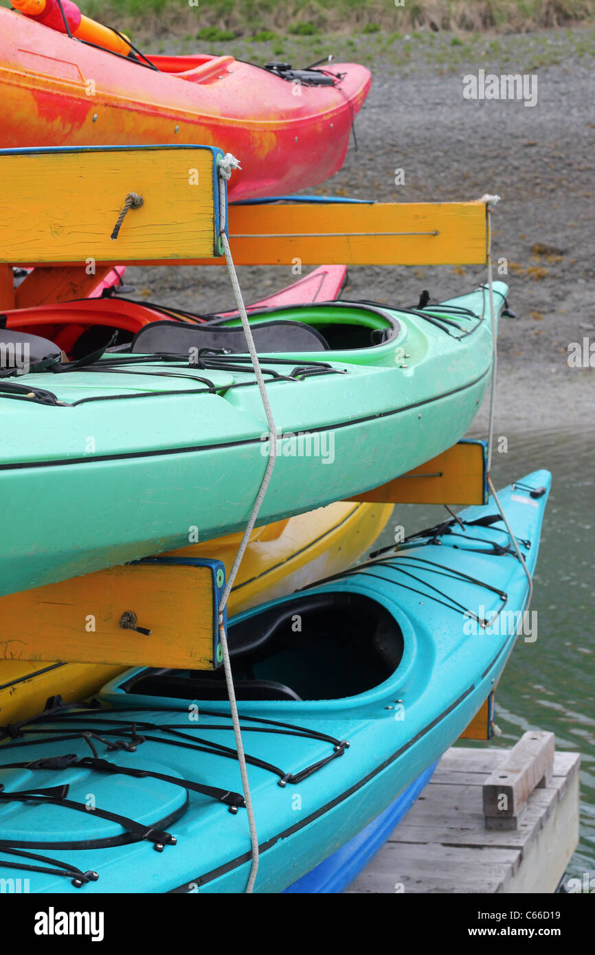 Colorful kayaks hi-res stock photography and images - Alamy