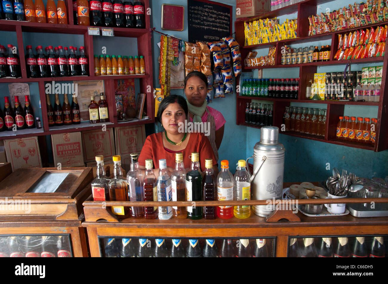Bhutan shop hi-res stock photography and images - Alamy