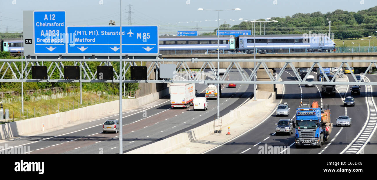 Road signs motorway junction sign hi-res stock photography and images ...