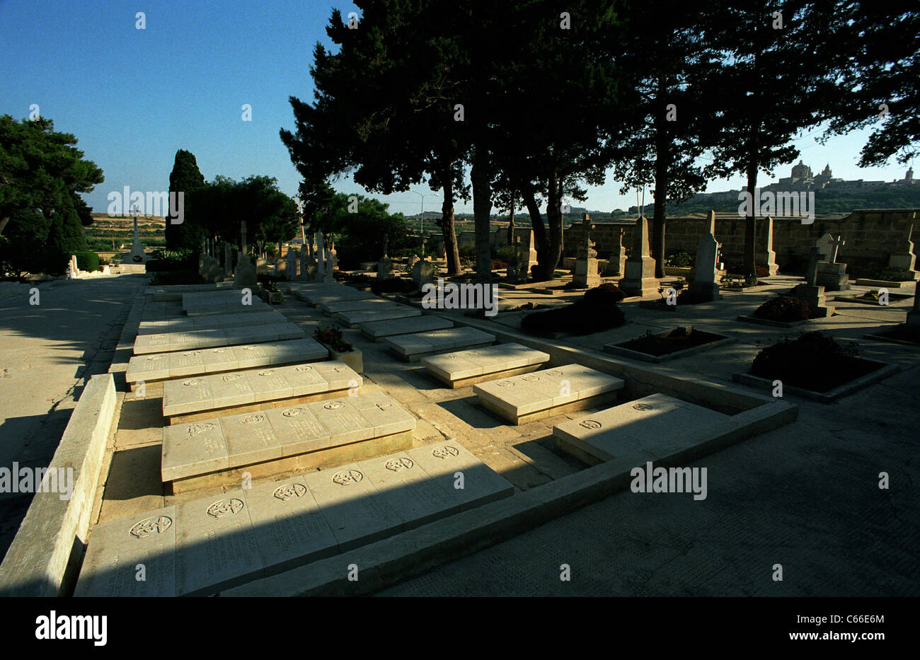 Imtarfa military cemetery hi-res stock photography and images - Alamy