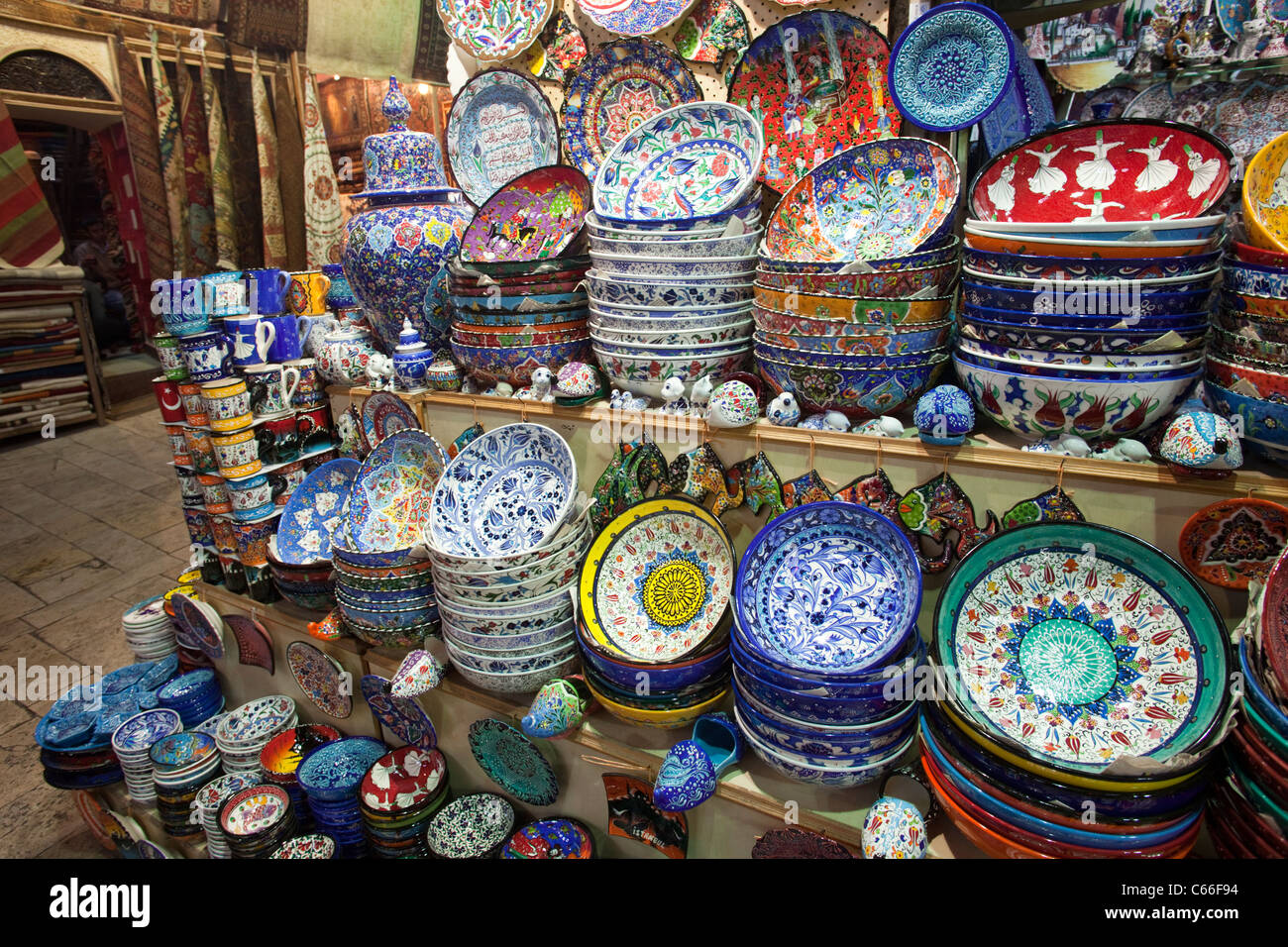 Turkey, Istanbul, Sultanahmet, Grand Bazaar, Ceramic Crockery Shop ...