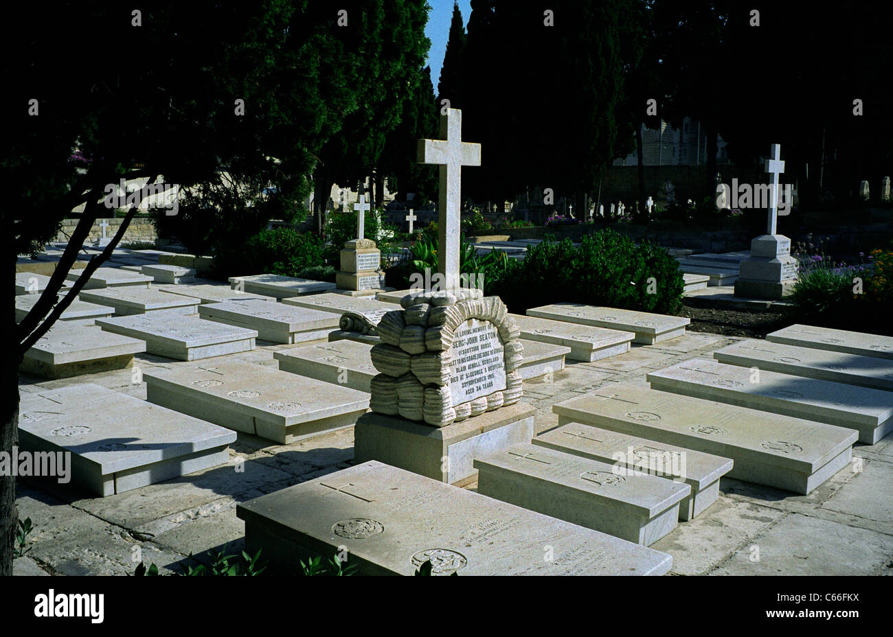 Pieta military cemetery hi-res stock photography and images - Alamy