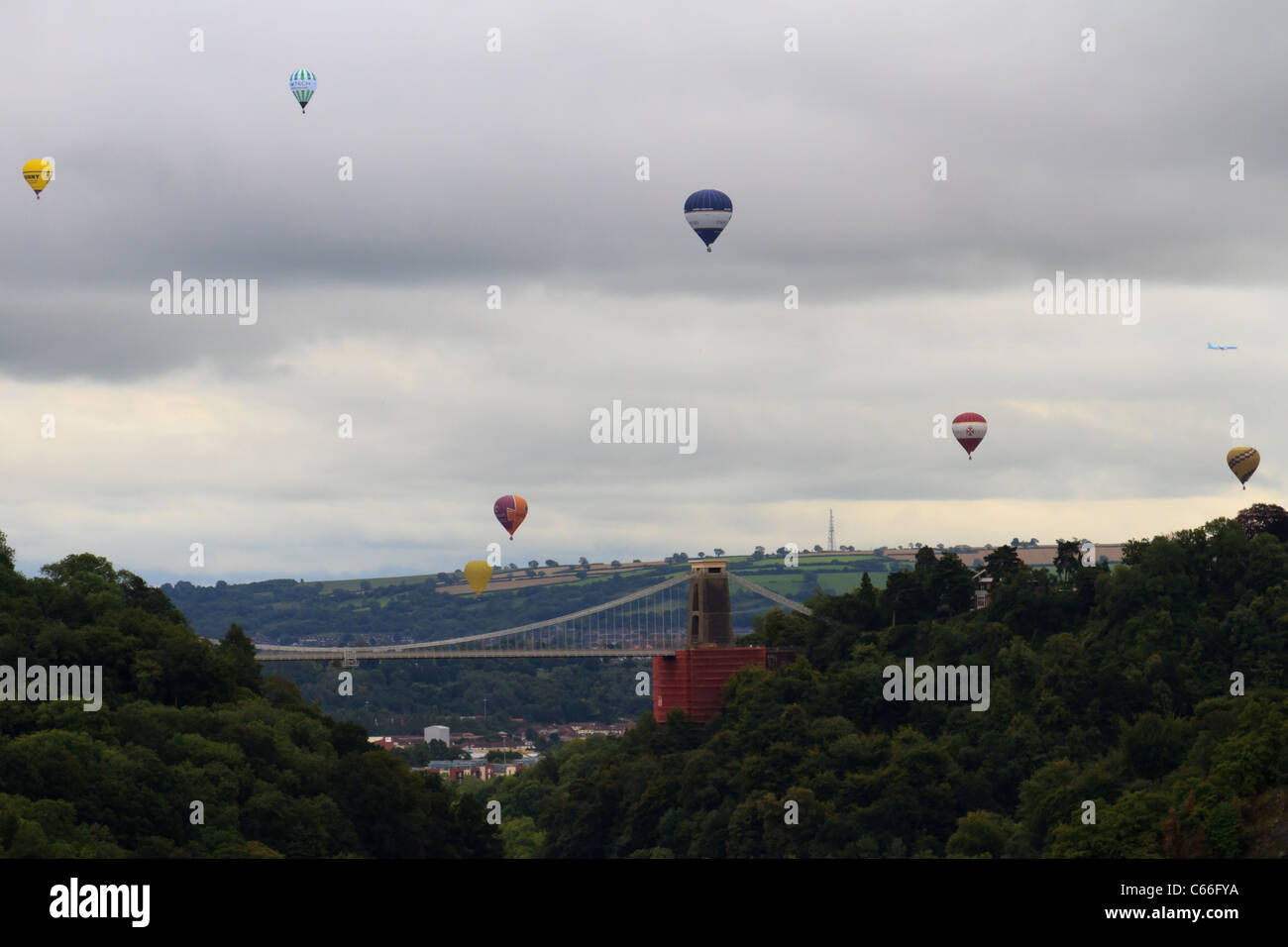 Hot air balloons flying over the Clifton Suspension Bridge at the ...