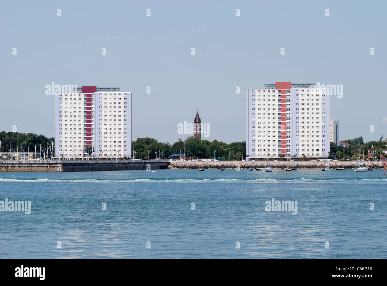 Gosport seafront hi-res stock photography and images - Alamy
