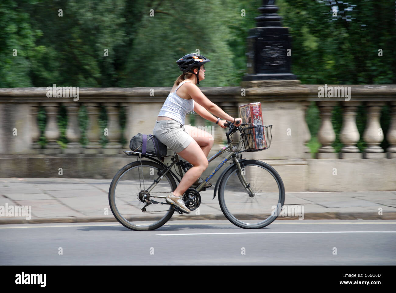 Lady cycle touring hi-res stock photography and images - Alamy