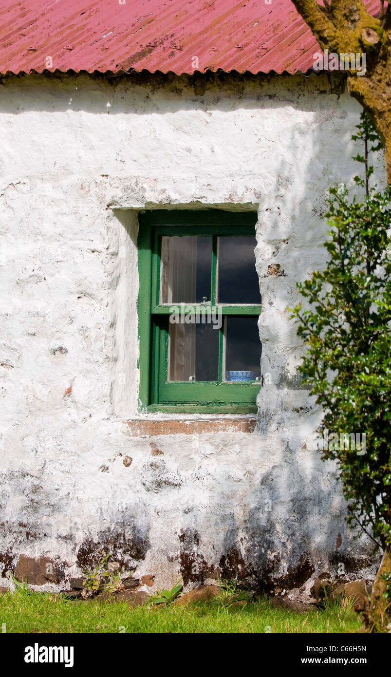 detail of a cottage sash window Stock Photo - Alamy