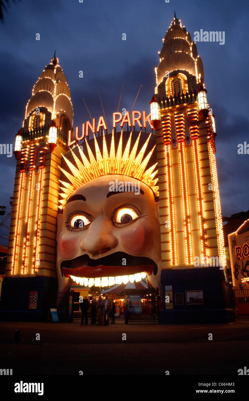 The entrance to Luna Park, North Sydney, Australia Stock Photo - Alamy