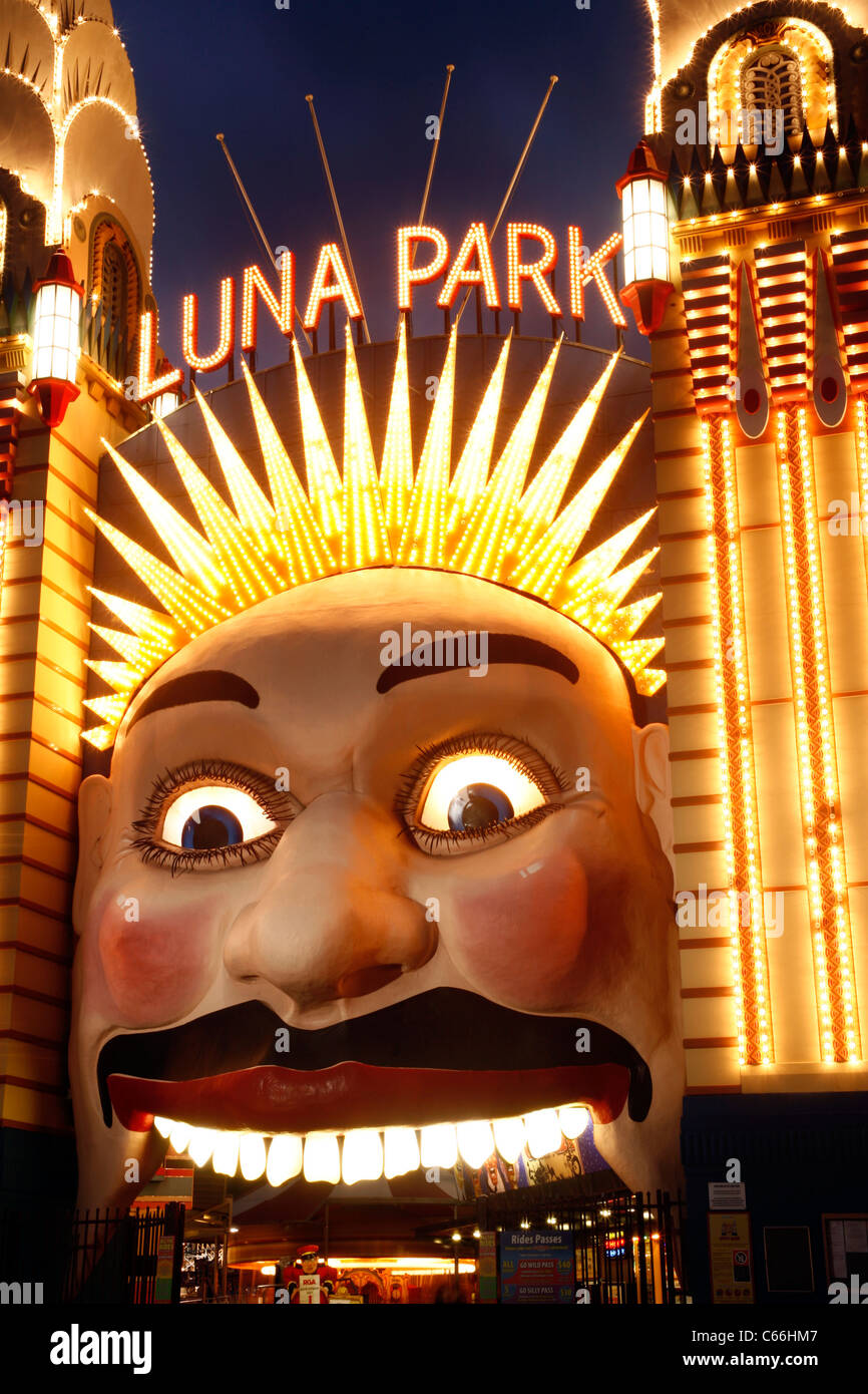 The entrance to Luna Park, North Sydney, Australia Stock Photo - Alamy