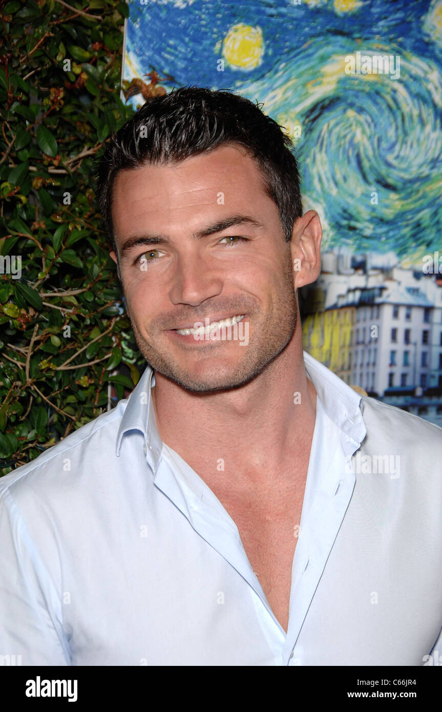 Aiden Turner at arrivals for MIDNIGHT IN PARIS Premiere, Samuel Goldwyn ...