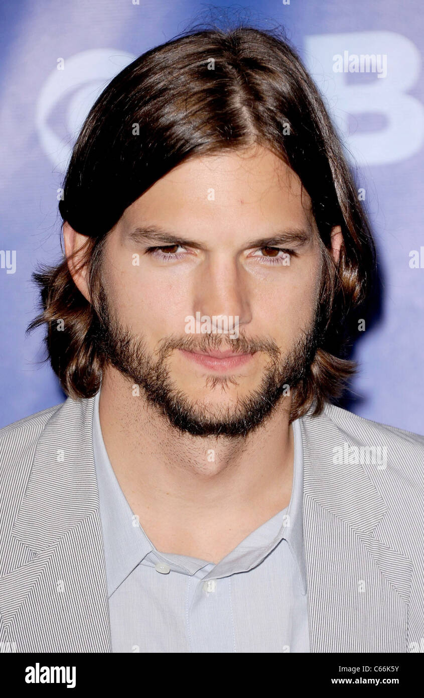 Ashton Kutcher at arrivals for CBS Upfront Presentation for Fall 2011 ...