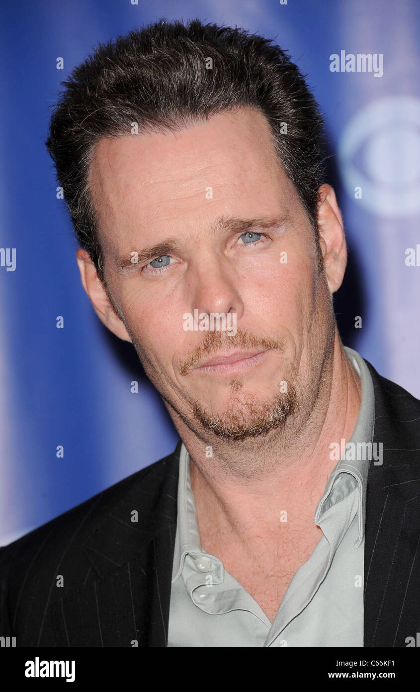 Kevin dillon cbs hi-res stock photography and images - Alamy