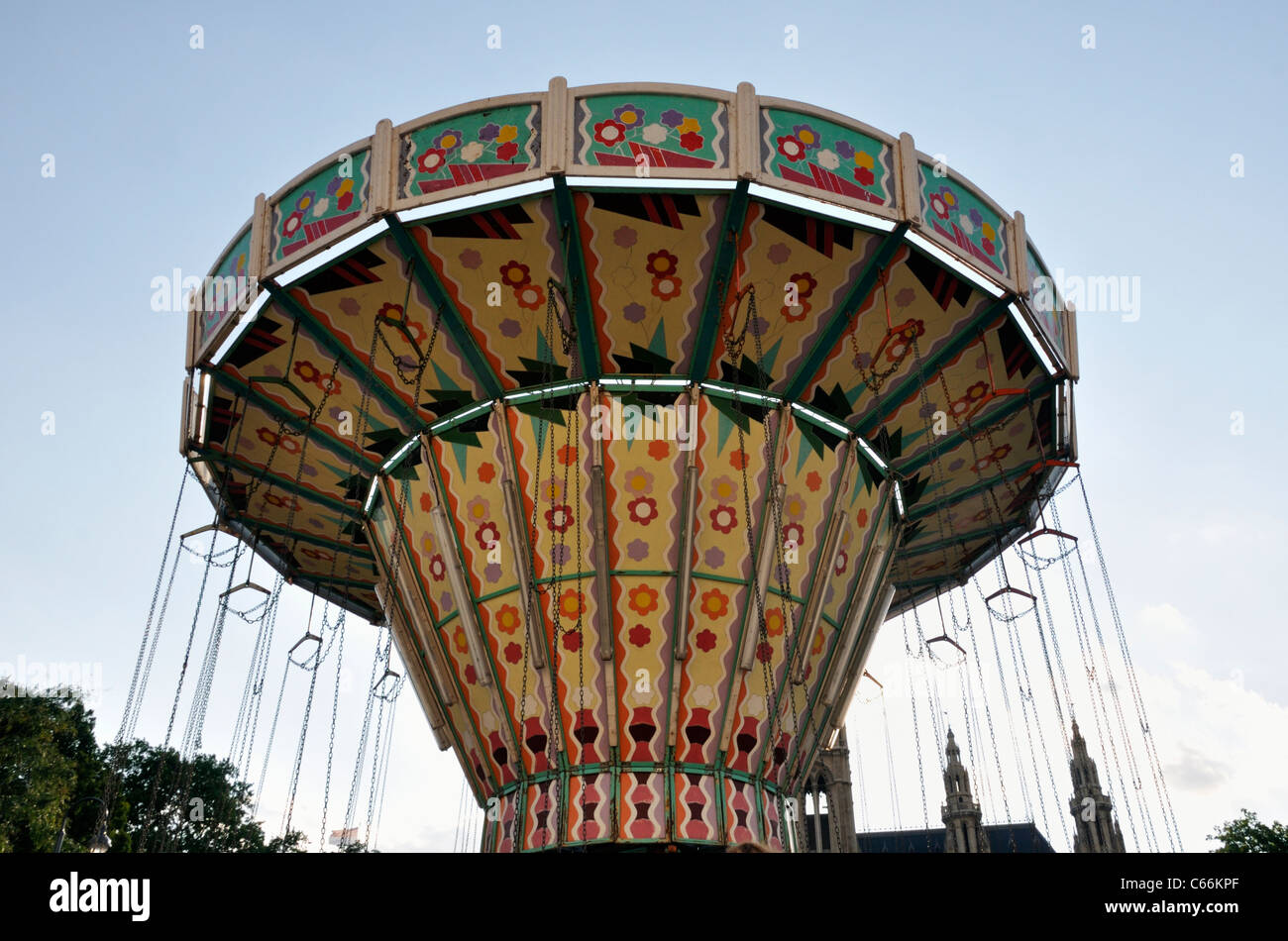 Chain swing rides hi-res stock photography and images - Alamy