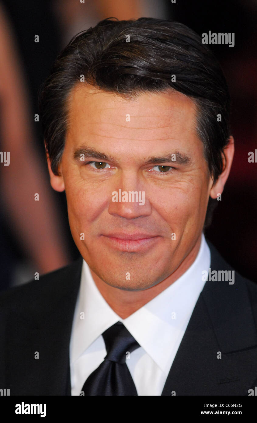 Josh Brolin at arrivals for The 83rd Academy Awards Oscars - Arrivals ...