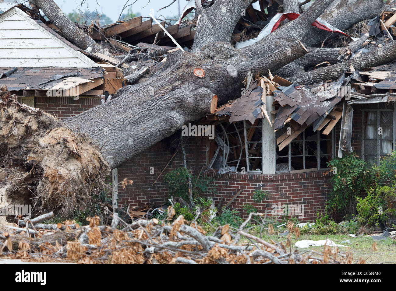 Part of the damage from the April 27, 2011 Tuscaloosa, Alabama tornado ...