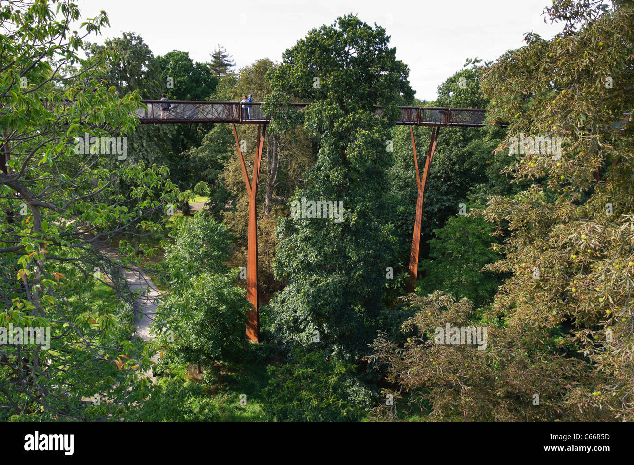 Kew gardens aerial hi-res stock photography and images - Alamy