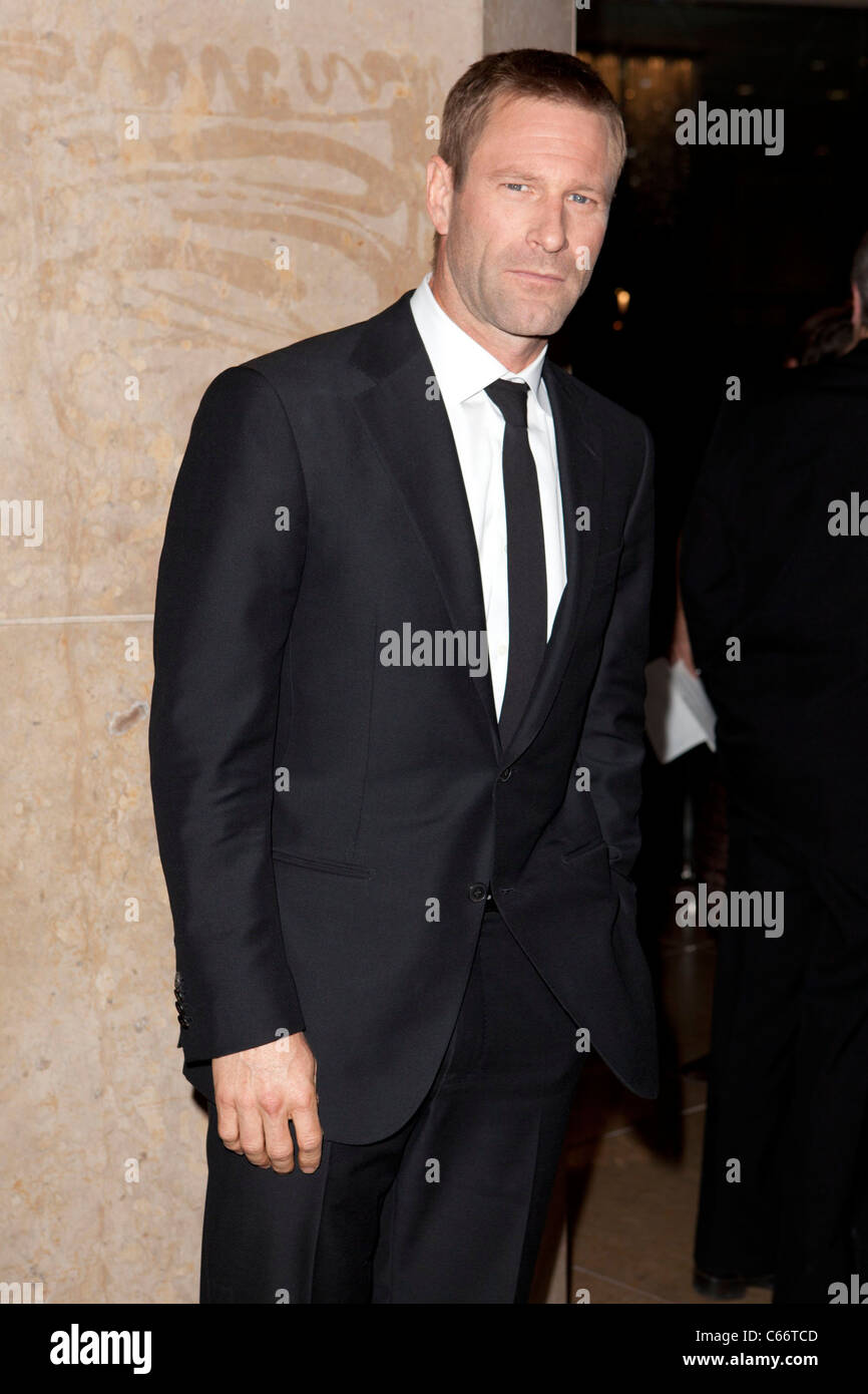 Aaron eckhart erin brokovich hi-res stock photography and images - Alamy