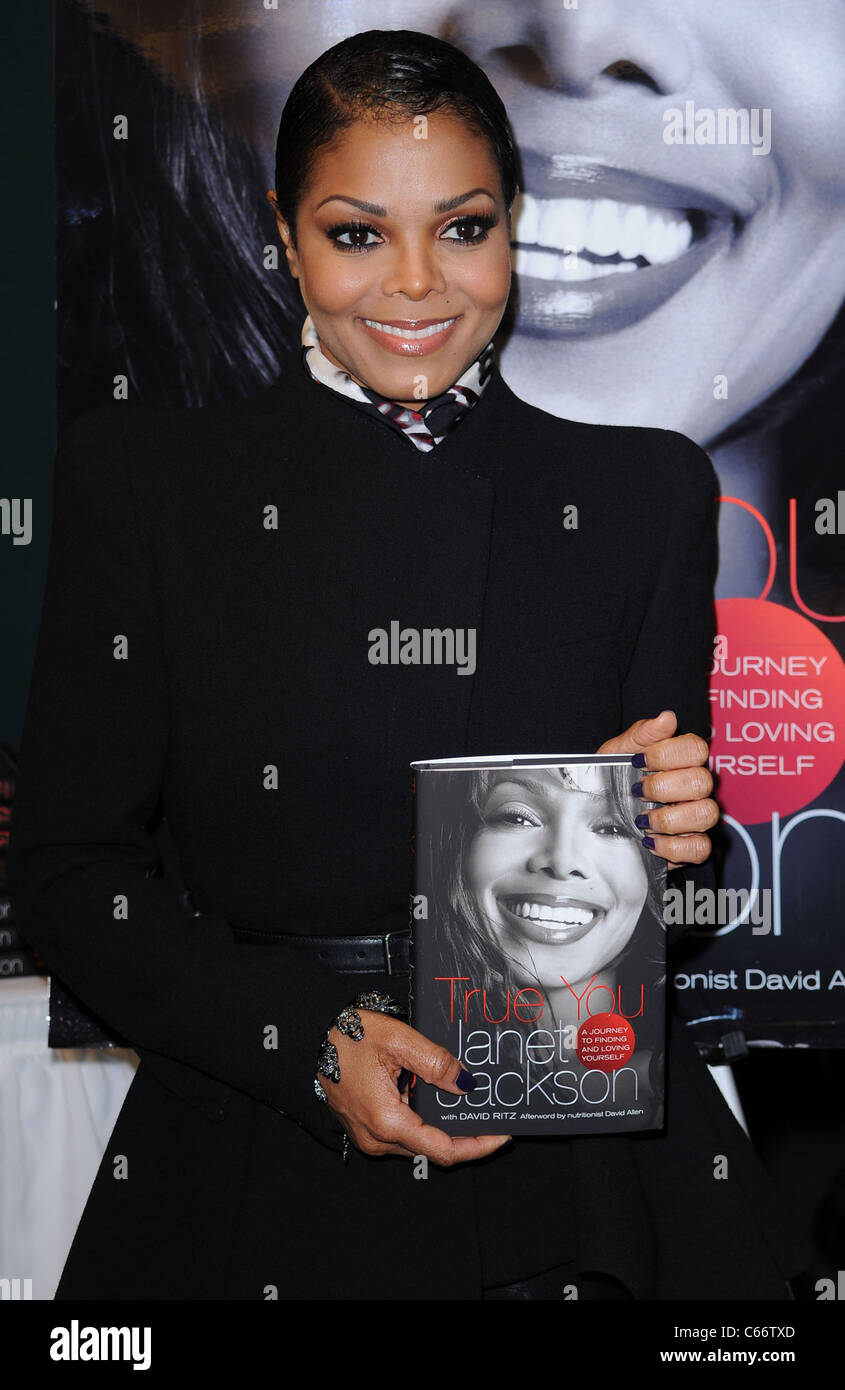 Janet Jackson at in-store appearance for Janet Jackson TRUE YOU Book ...