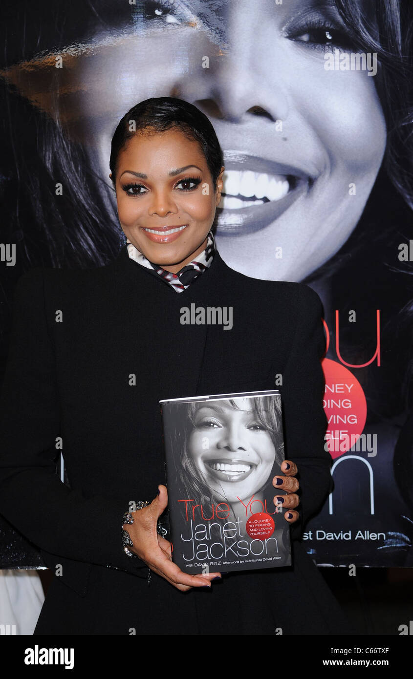 Janet Jackson at in-store appearance for Janet Jackson TRUE YOU Book ...