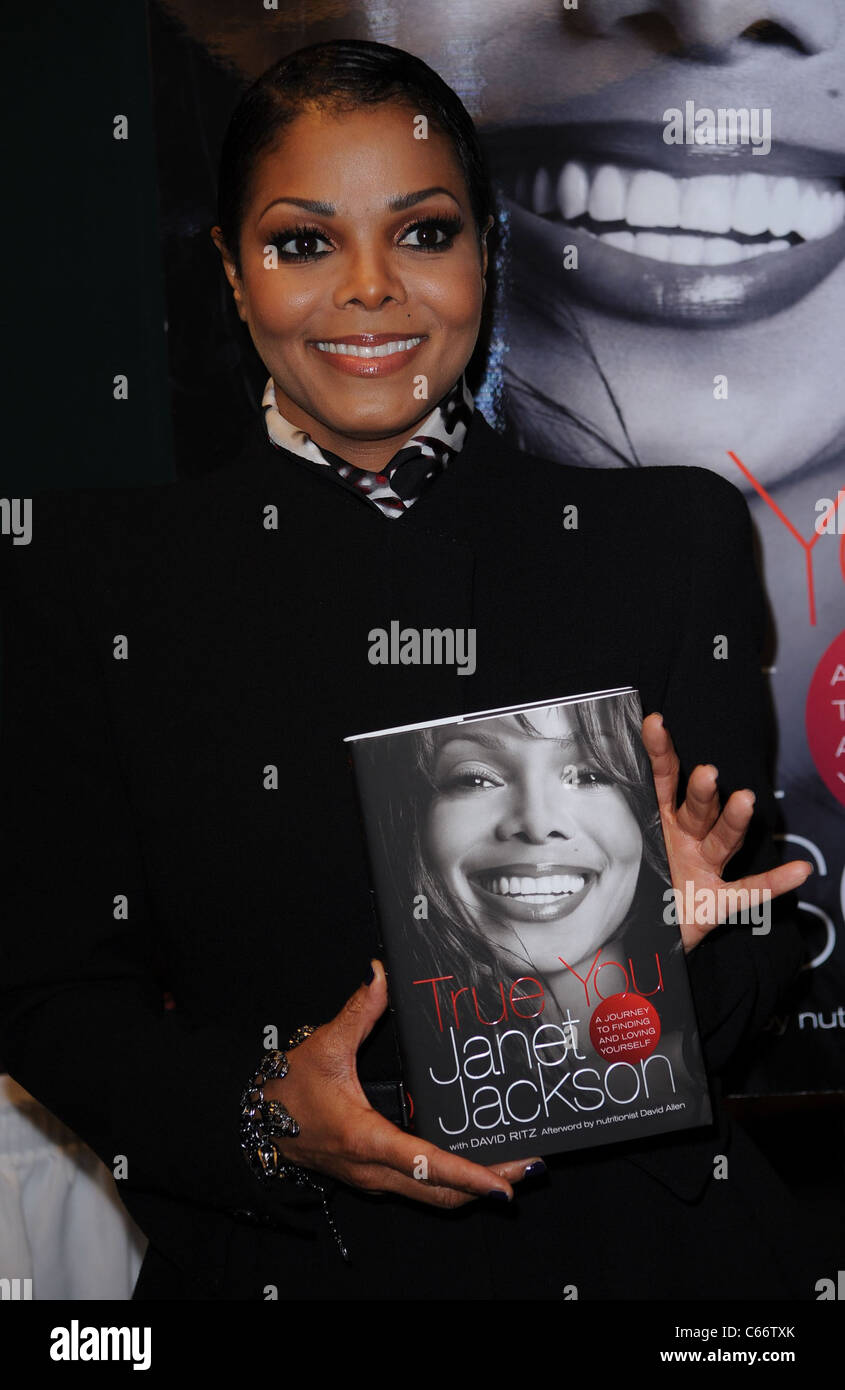 Janet Jackson at in-store appearance for Janet Jackson TRUE YOU Book ...
