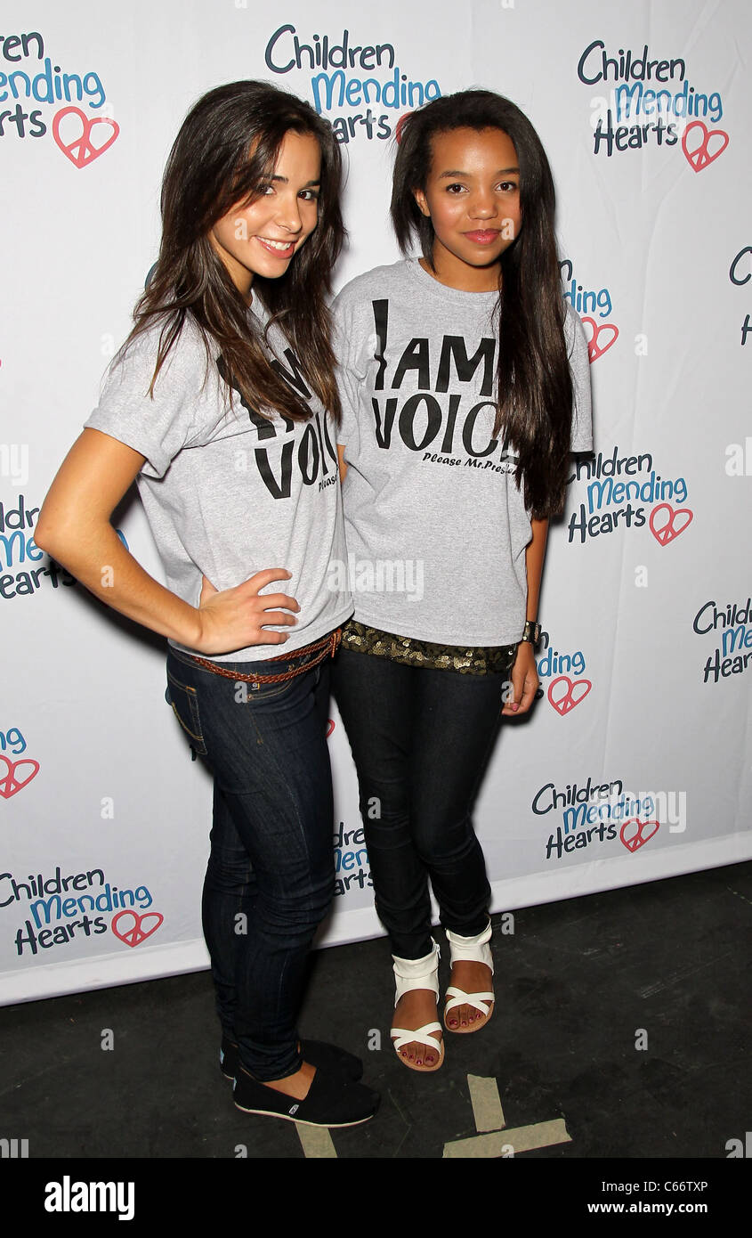 Josie Loren, Daphne Blunt in attendance for Children Mending Hearts Las ...