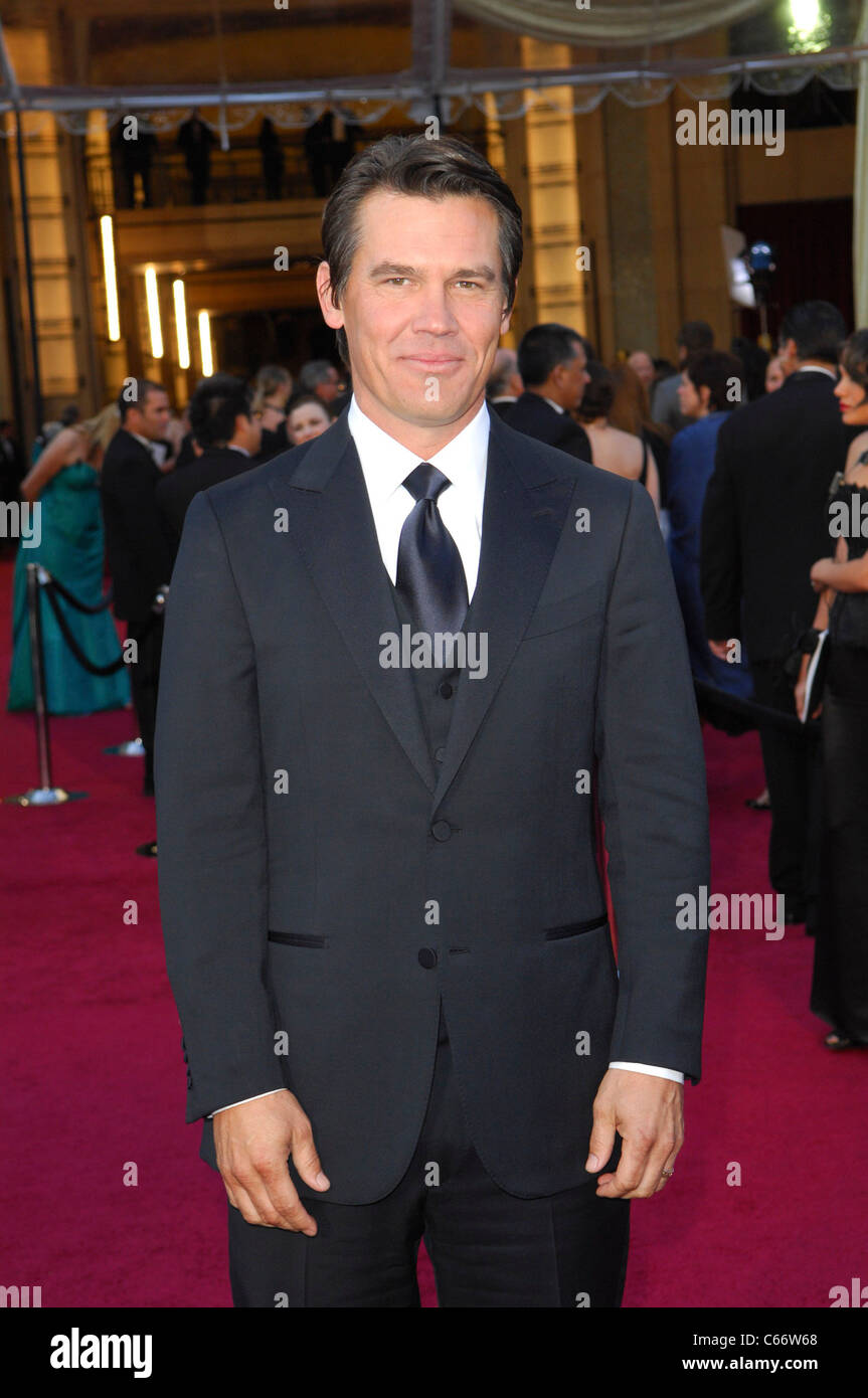 Josh Brolin at arrivals for The 83rd Academy Awards Oscars - Arrivals ...