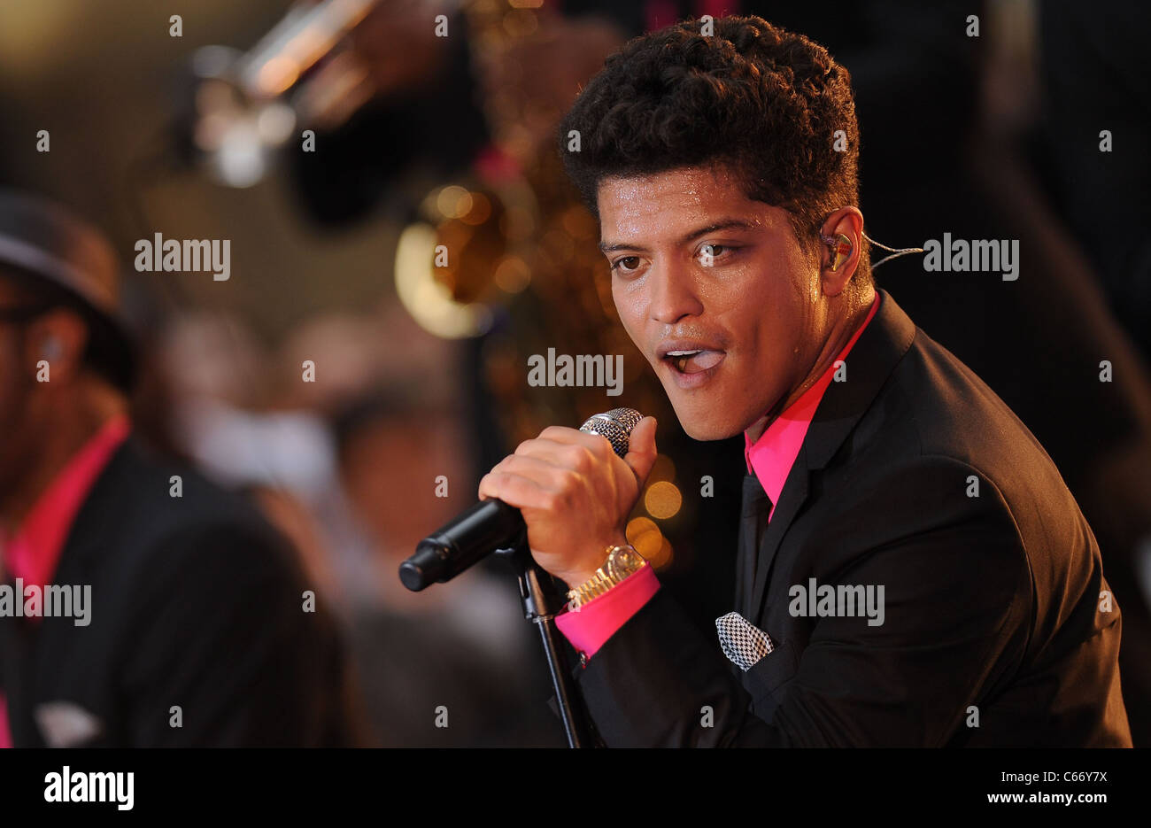 Bruno mars hi-res stock photography and images - Alamy