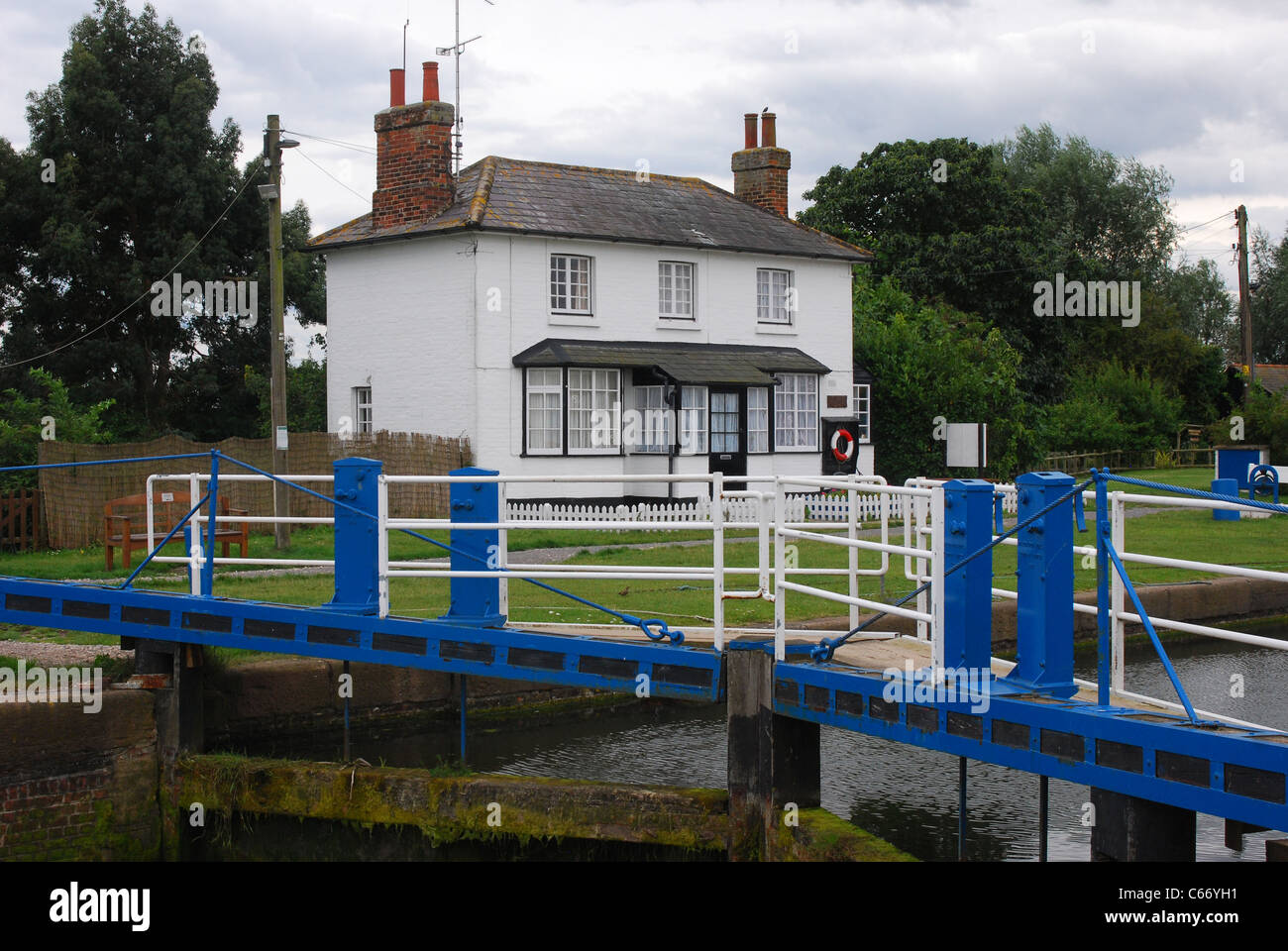 Heybridge basin hi-res stock photography and images - Alamy