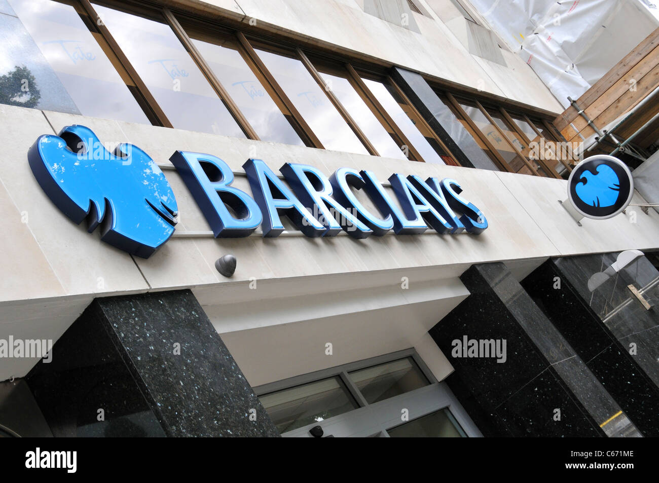 Barclays Bank London High Resolution Stock Photography and Images - Alamy