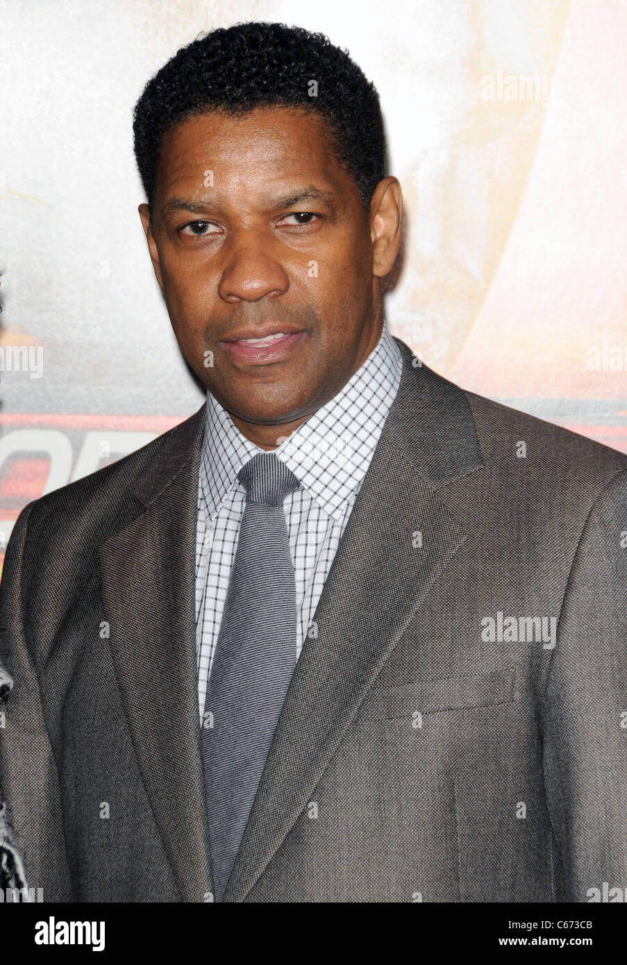 Denzel Washinton at arrivals for UNSTOPPABLE Premiere, Regency Village ...