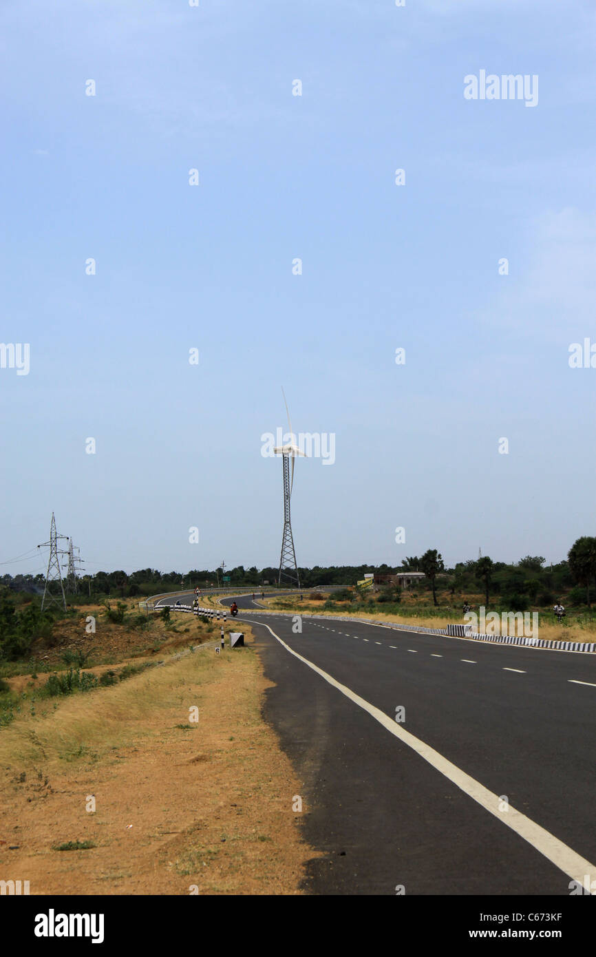 Highway and wind turbines at Altamont Pass wind farm, USA Stock Photo ...