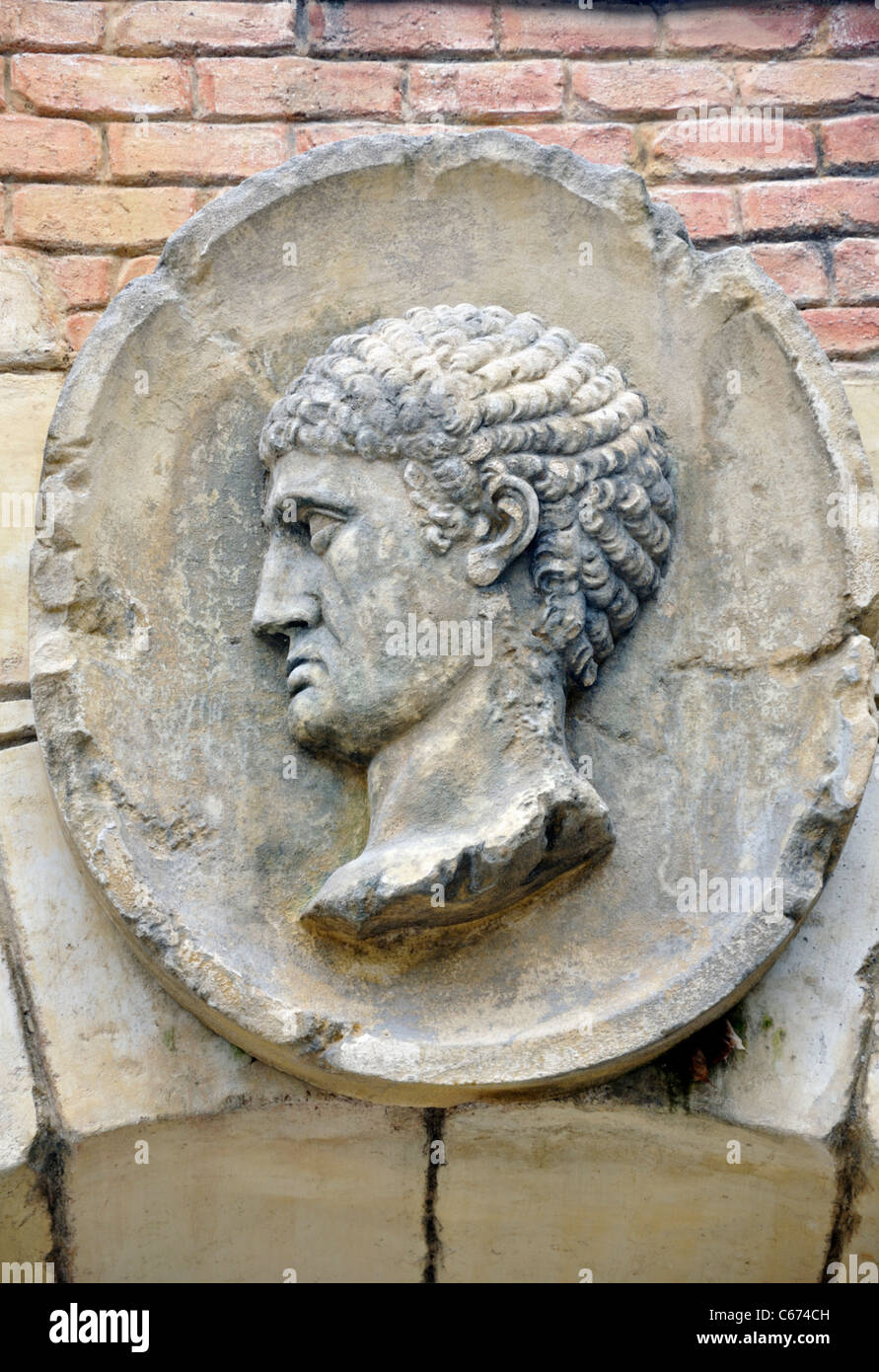 Vienna roman ruins hi-res stock photography and images - Alamy