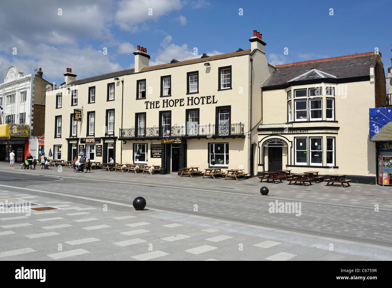 At southend on sea hi-res stock photography and images - Alamy