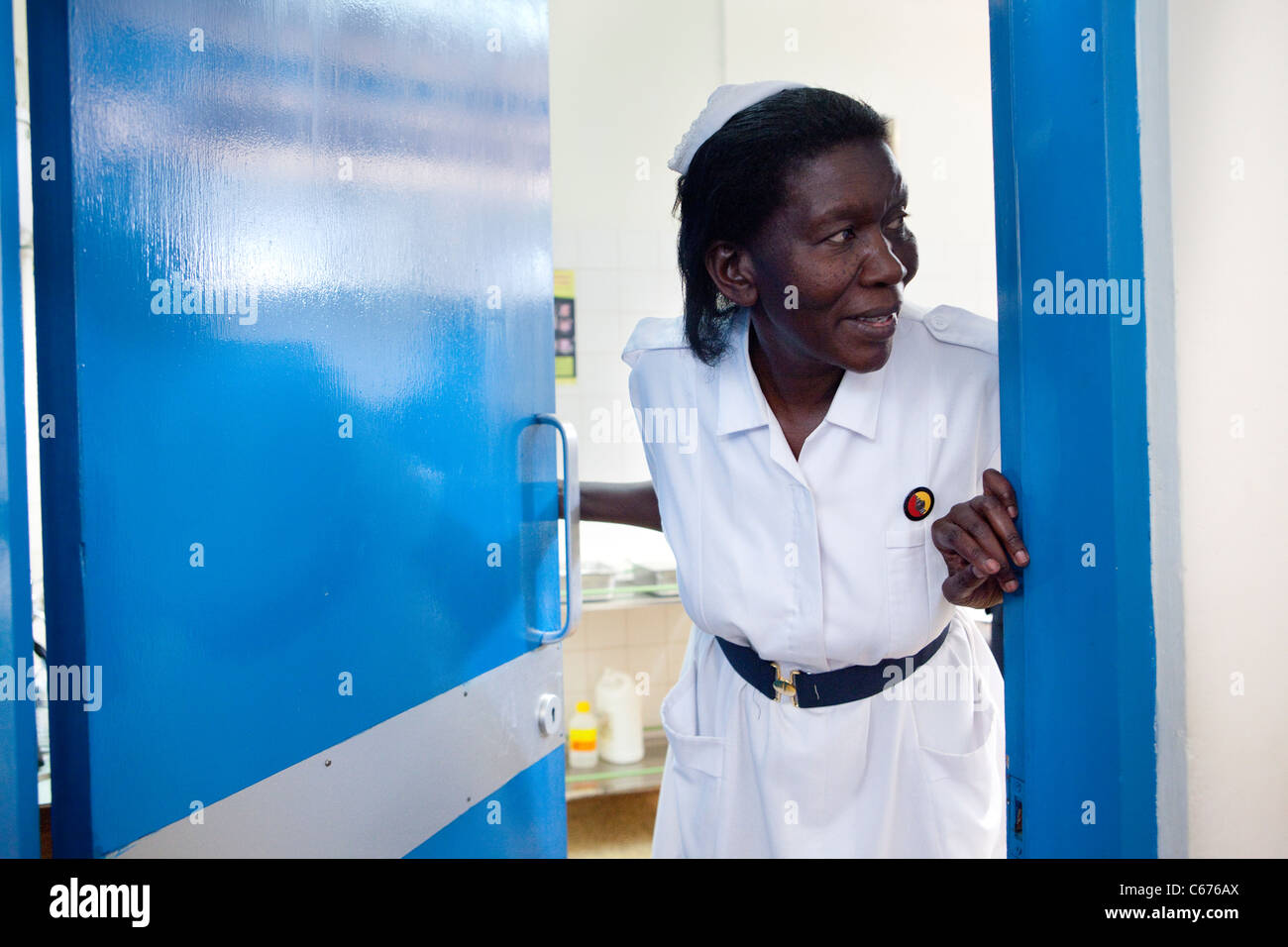 Nurse uganda hi-res stock photography and images - Alamy