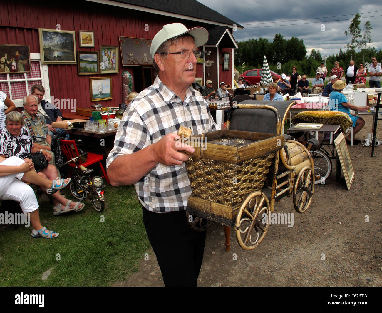 Antique auction house hi-res stock photography and images - Alamy
