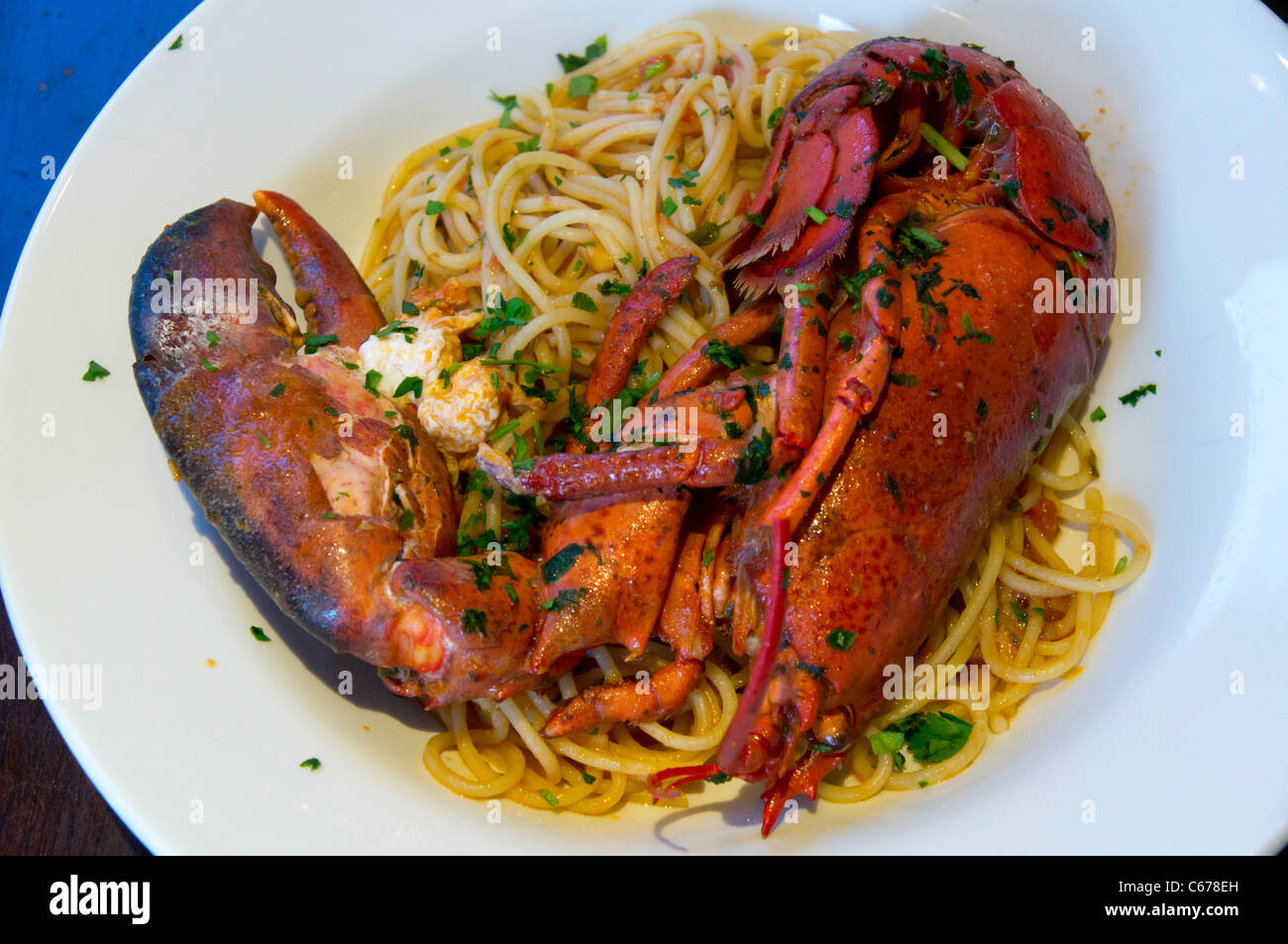 Spaghetti with lobster hi-res stock photography and images - Alamy
