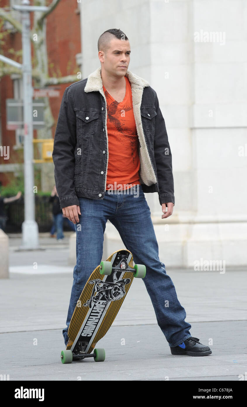 Mark Salling on location for GLEE Season 2 Filming On Location in ...