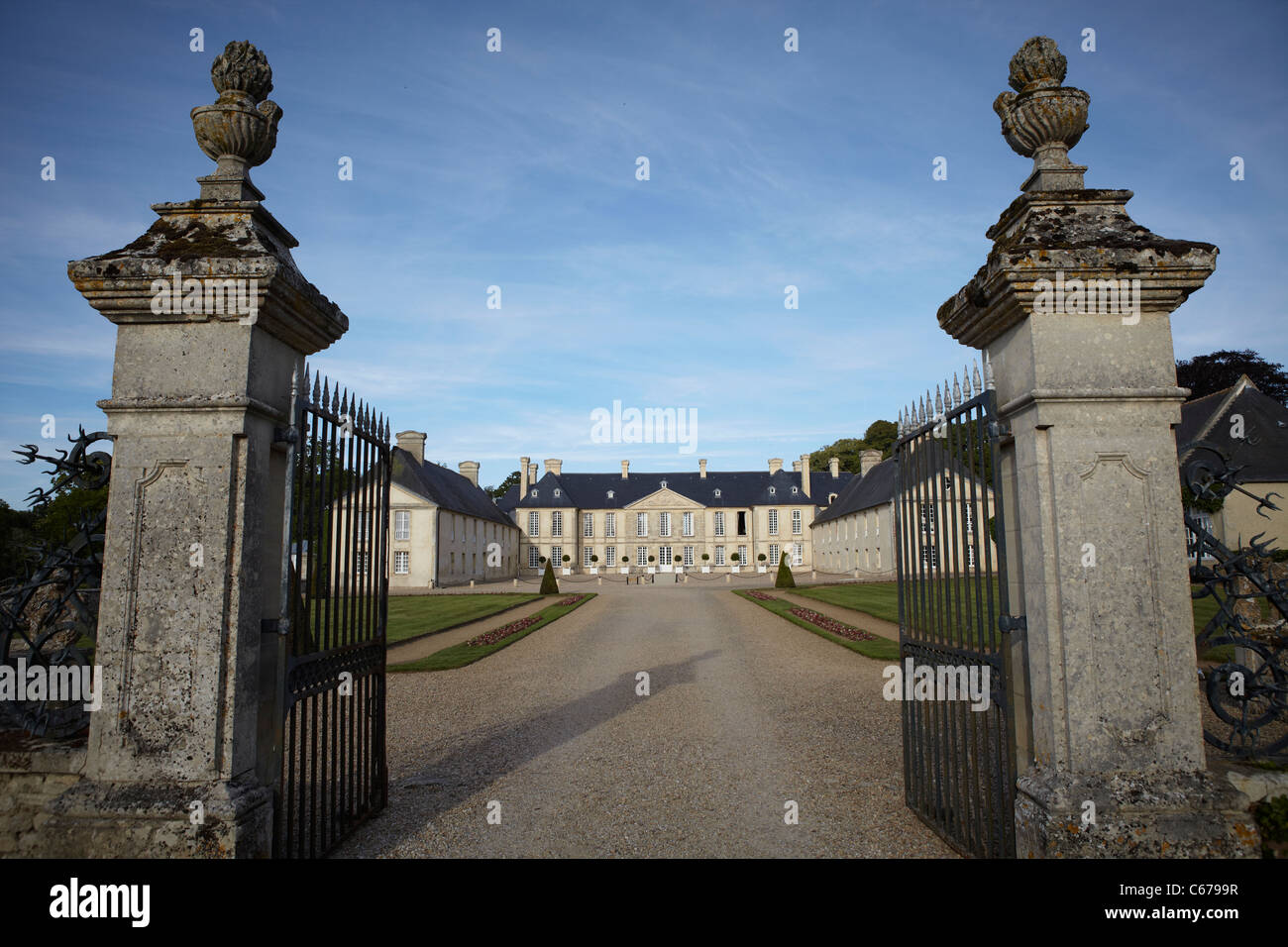 Driveway & gate to Château d'Audrieu and the surrounding grounds ...