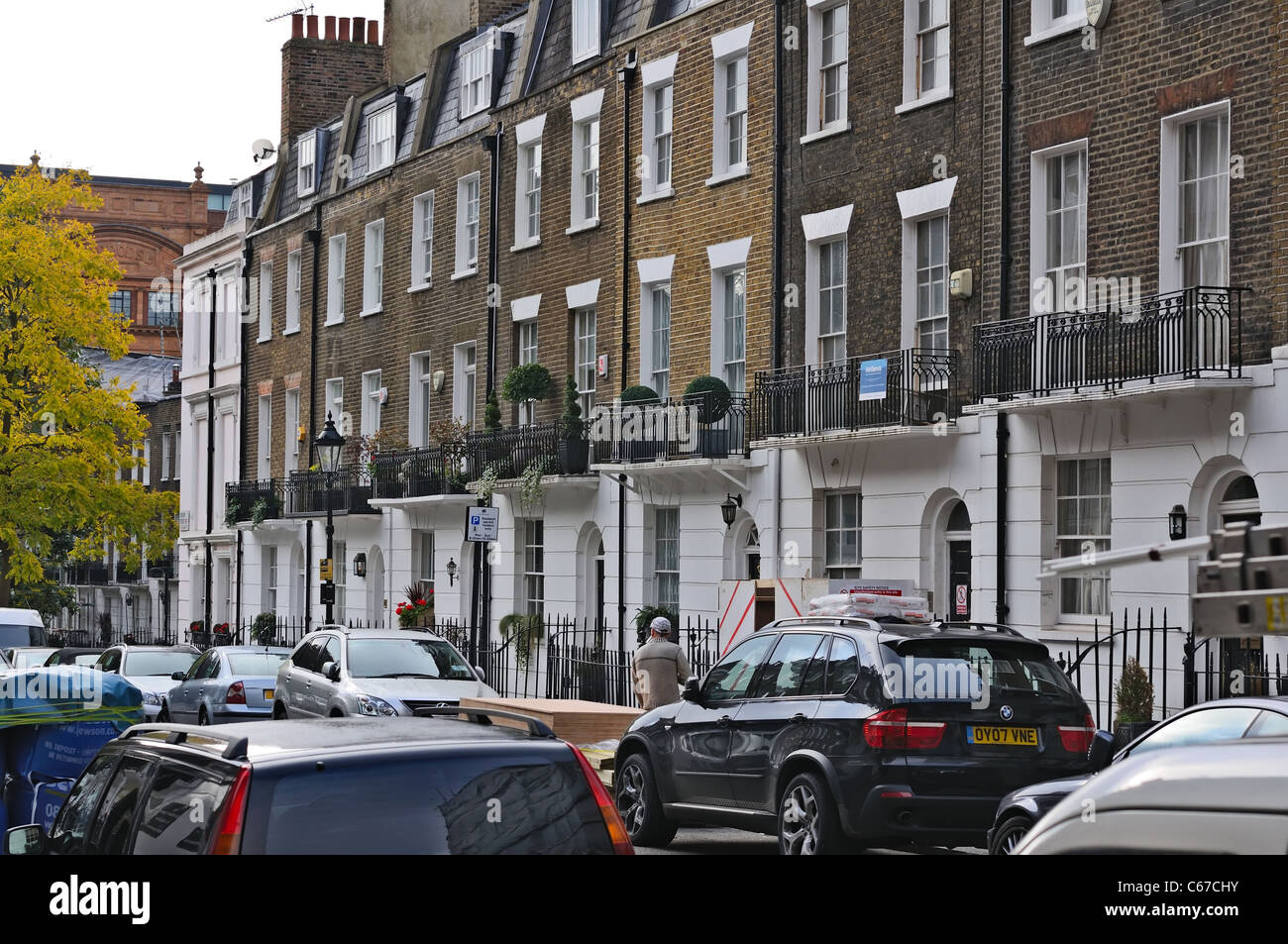 Traditional old London houses in Trevor street Stock Photo - Alamy