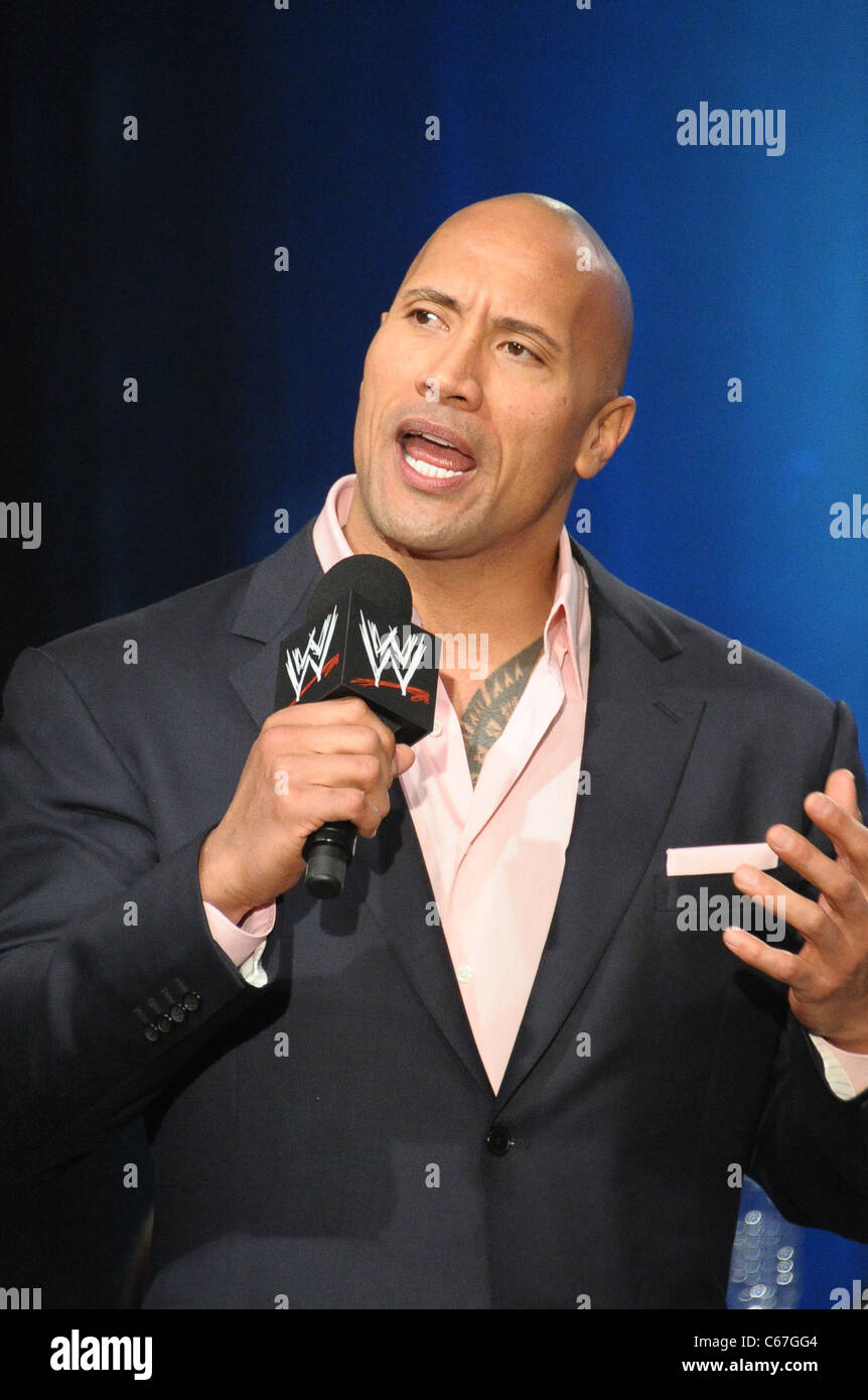Dwayne johnson the rock hi-res stock photography and images - Alamy