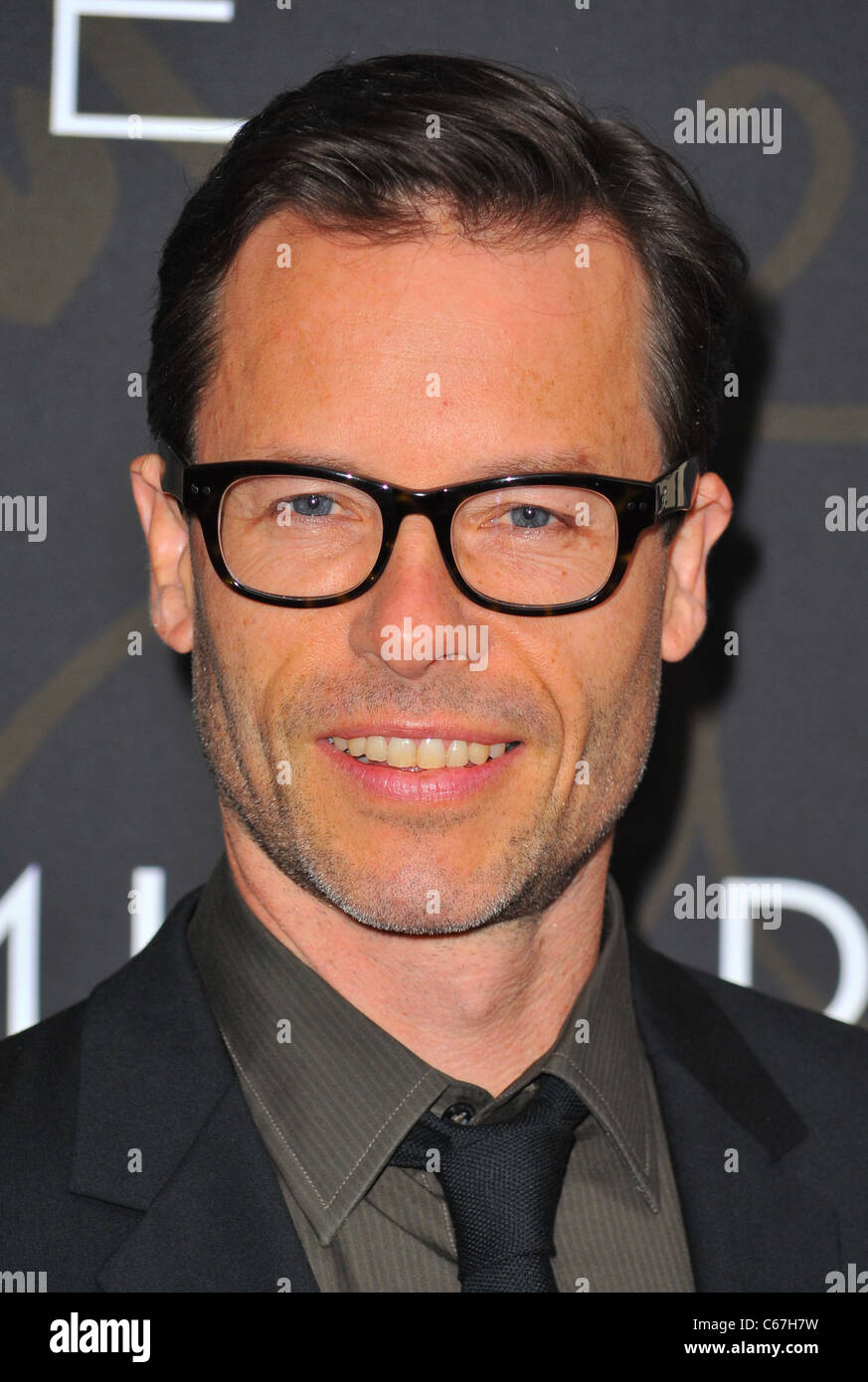 Guy Pearce at arrivals for MILDRED PIERCE Premiere, The Ziegfeld ...