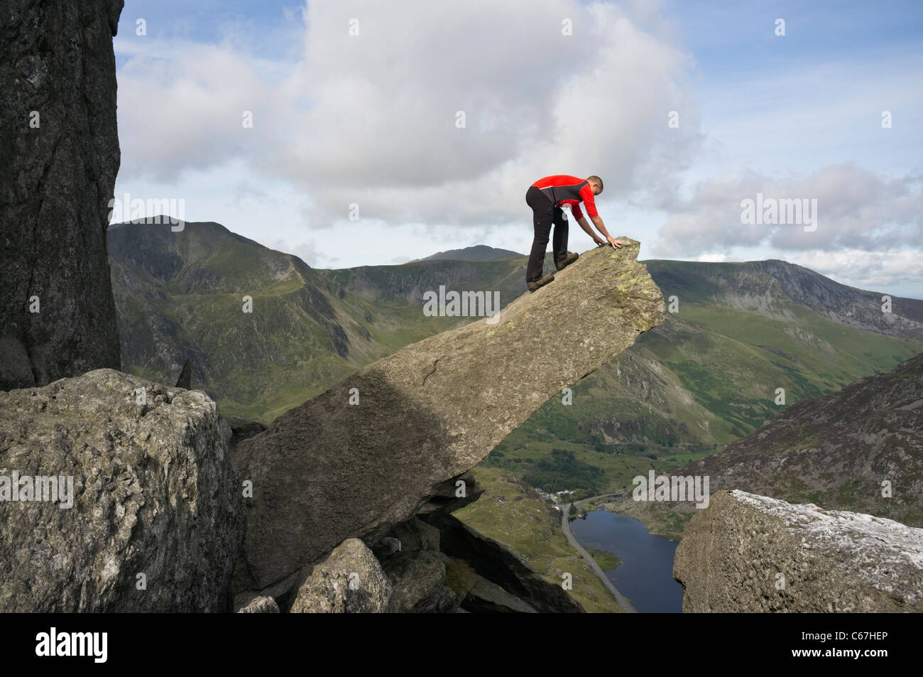 Ogwen, Conwy. North Wales, UK, Europe. Man standing on the cannon rock ...