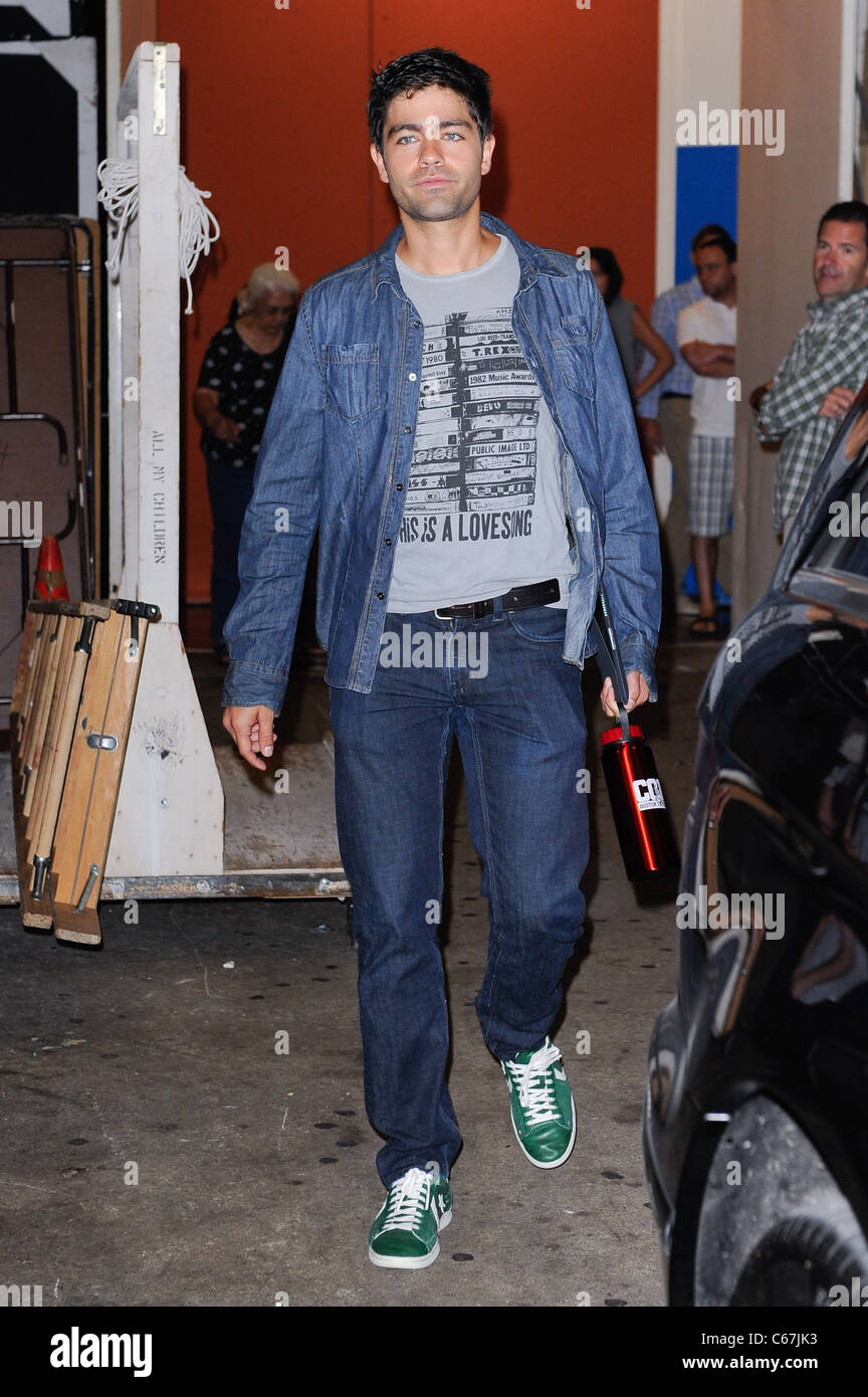 Adrian Grenier, leaves the 'Live With Regis And Kelly' taping at the ...